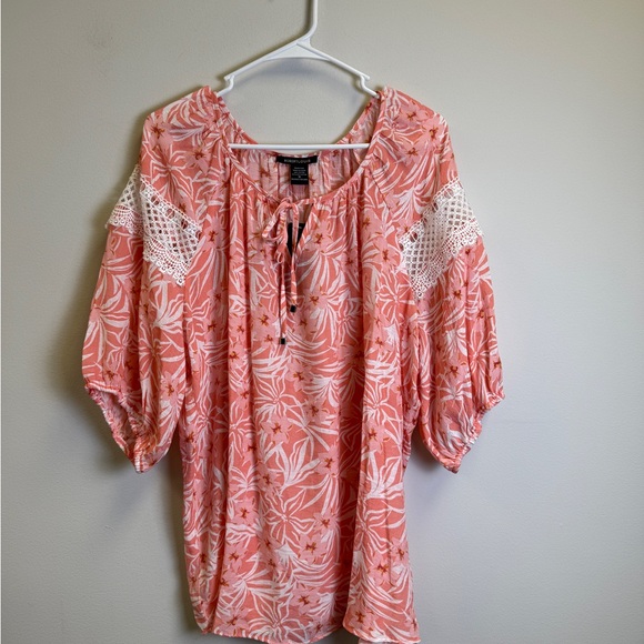 Robert Louis | Tops | Robert Louis Pink Flutter Sleeve Blouse With Tie ...